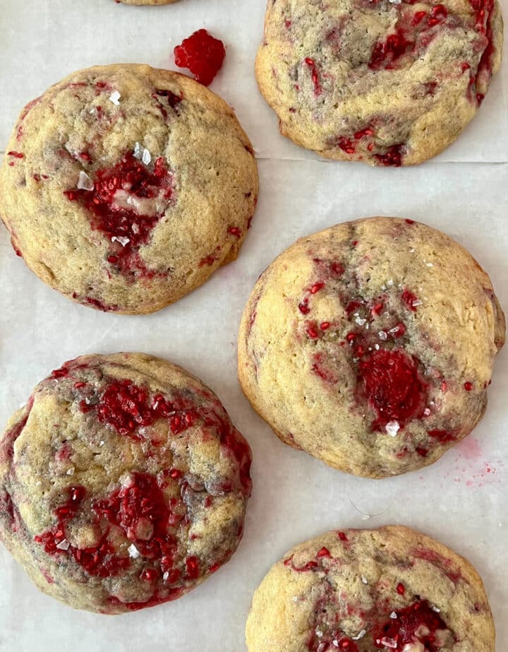 Vanilla Raspberry Cookies - Nombeah