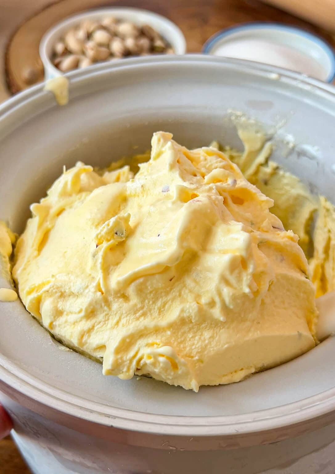Saffron Ice Cream - Akbar Mashti